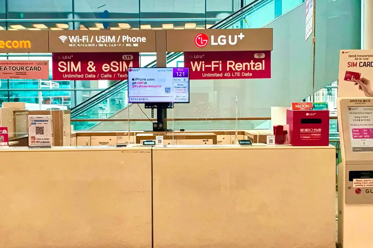 Creatrip: [LG U+] Unlimited Data SIM card + T-Money card (Pick up) - Korea (Korea Travel)